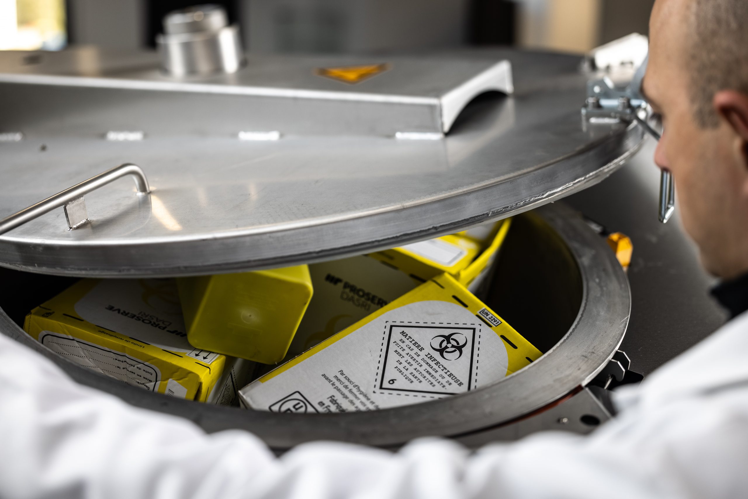 Management of infectious medical waste:a crucial healthcare solution